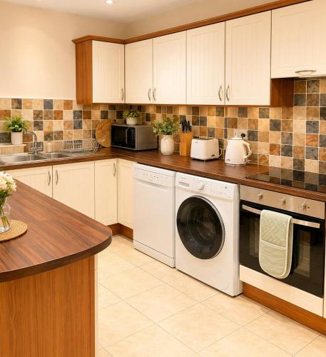 Stylish Apt 3 Br 5 Min Galway City & Free Parking - Galway