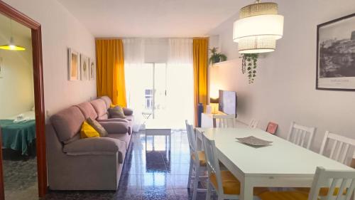 Apartamento Centric Para 6 Cerca De A Playa Y El Tren - Premià de Dalt
