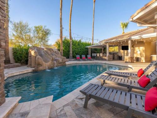 67th Street - Cave Creek