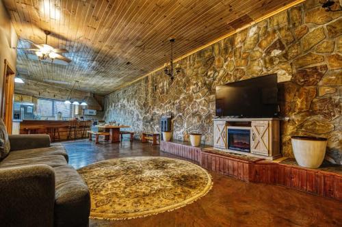 Tanner Manor Lodge - Tennessee