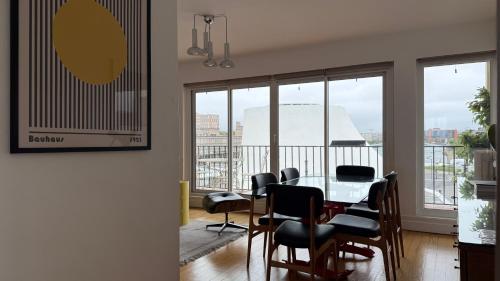 Appartement Au Design Retro Avec Ascenseur, Balcon Et Vue Panoramique - Le Havre