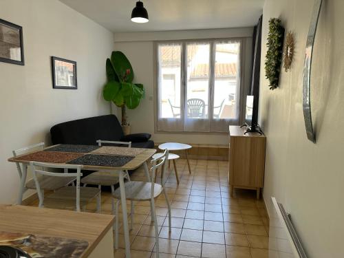 Appartement T2, 4 Couchages Avec Terrasse Privee, Tout Proche De La Cure Thermale, Centre-ville - Amélie-les-Bains-Palalda