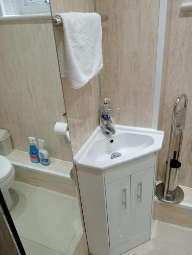 1 Bed Flat In Manchester Near City Centre - Manchester