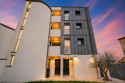 Jiji Suites Senart - Brie-Comte-Robert