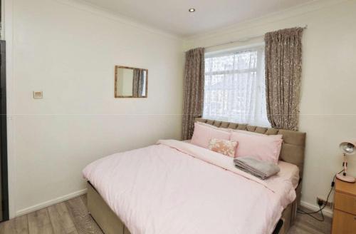 Bittern Lodge Homestay With Free Street Parking Spacious Kitchen With A Modern Bathroom Near The Riv - 修咸頓