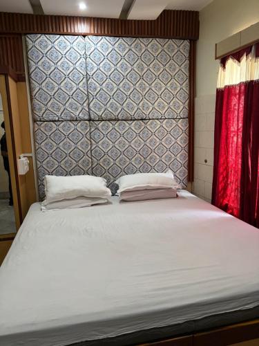 New Parijat Hotel - Silchar