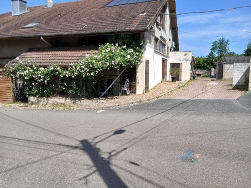 Maison Confortable A Echenans - 55 M² Avec Jardin Prive - Doubs