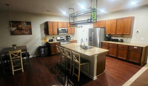 The Perfect Guesthouse For Family And Group Trips - McDonough