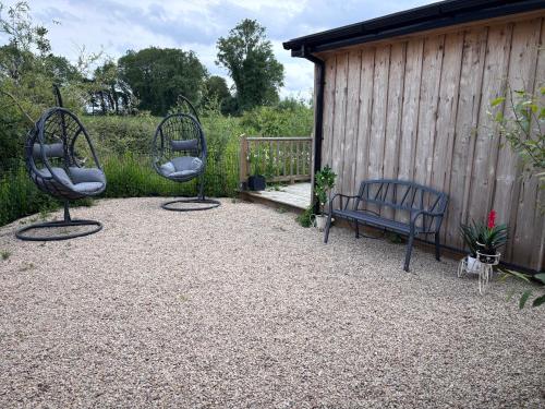 Red Sheds Cabin 'Herons Den' - Leinster
