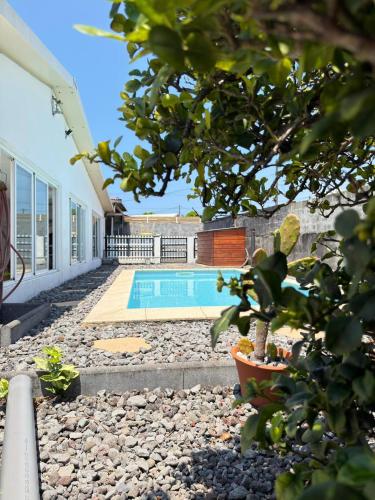 Maison Tout Confort Avec Piscine - Saint-Benoît