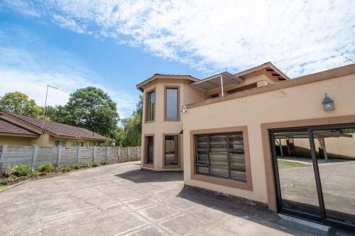 Siyajabula Guesthouse - Howick