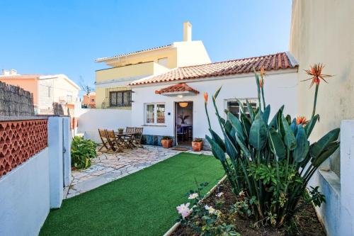 Cascais Garden & Terrace House - Cascais