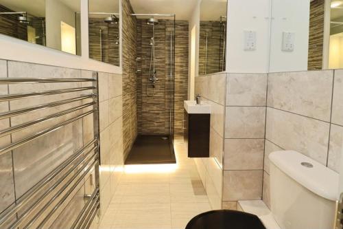 Lovely Apartment - Sleeps 6 - 1 Super King Bed, 1 Double Bed And 1 Double Sofa Bed - Lincoln