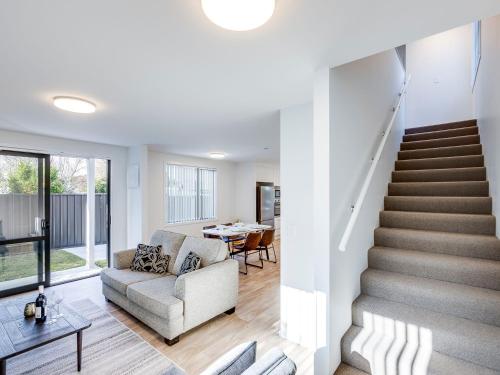 Mayfair Holiday Home - Hastings Accommodation - Hastings