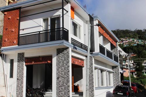 Altiora Homestay - Kodaikanal