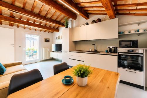 Corso Diaz Penthouse Vintage Charm In The Center Of Forli - Forli