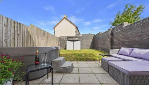 Anchors Aweigh - 2 Bedroom - New Hedges - Saundersfoot