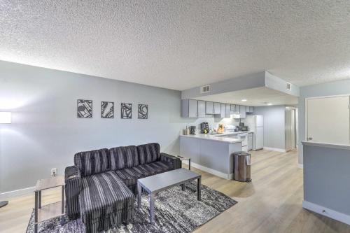 Relax In Comfort! Sleeps 6! - Las Vegas
