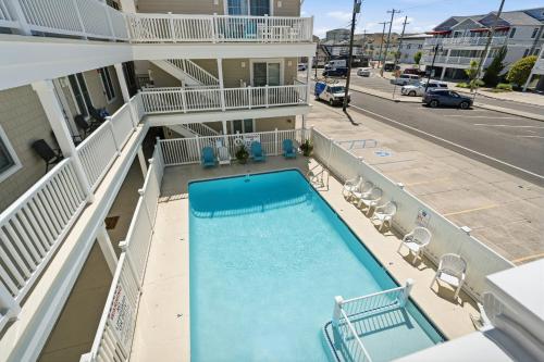 Relaxing North Wildwood Condo Near Beach, Boardwalk & Pool Access - Wildwood, NJ