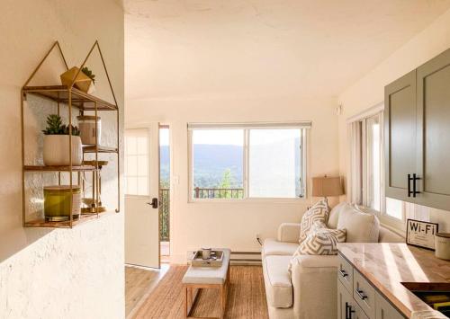 Scenic Mountainside Studio - Steamboat Springs, CO