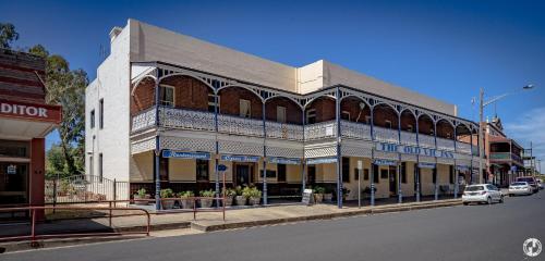 The Old Vic Hotel - Canowindra