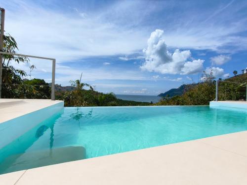 C&sea View Apartment-pool -Terrace-wifi Starlink - Coron
