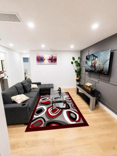 Modern 2br Retreat-near Wem - Workspace & Privacy - Edmonton