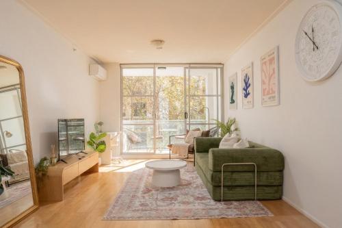 Modern City-centre Apartment On Kent With Pool, Gym & Free Parking - Surry Hills