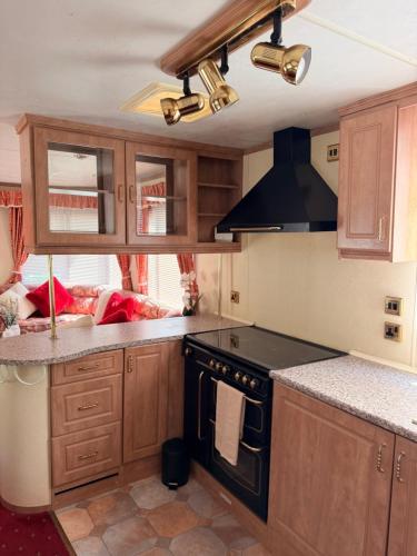 Swans Rest - Lakeside Caravan Park - Norfolk