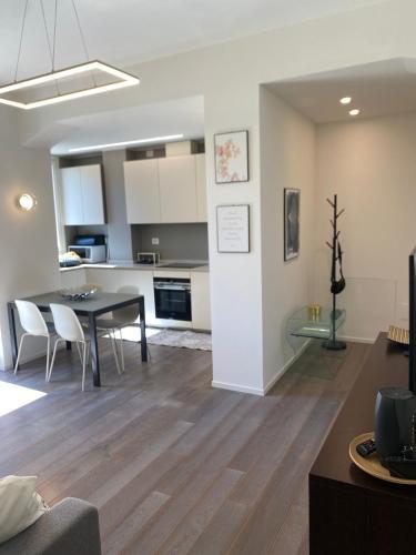 La Riva - Pesaro Family Beach Apartment - Pesaro
