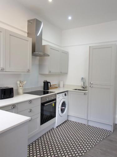 Stylish Town Centre Apartment - With Free Parking - Ipswich, UK