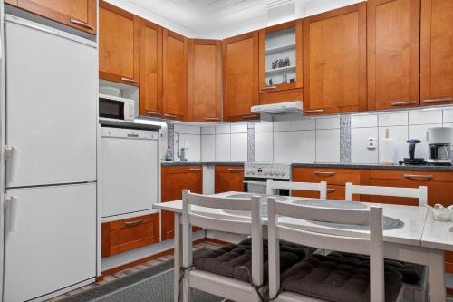 A One-bedroom Apartment With A Sauna Near The Center - Sodankylä