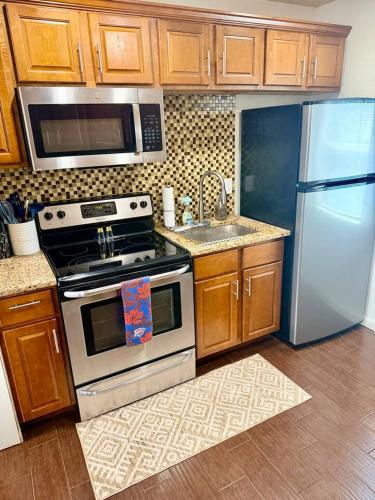 Thunder Up Loft Garage Apt 10 Min To Downtown - Oklahoma