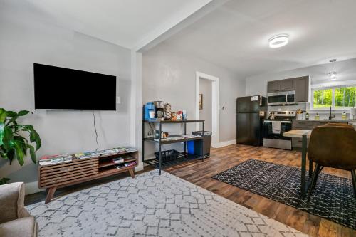 Willard Modern Cozy Apt 1st Floor - New Hampshire (State)