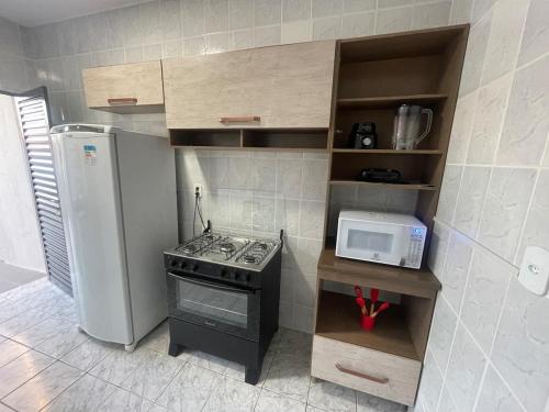 Flat Em Frente Faculdade Unopar, Anhanguera Piza - Londrina