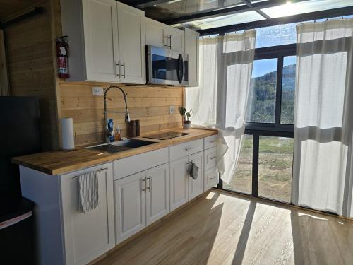 Cozy Luxury Cabin In De Luz Heights - Fallbrook, CA