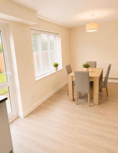 Jada-rose Cosy Home In Basildon Town Centre - Basildon