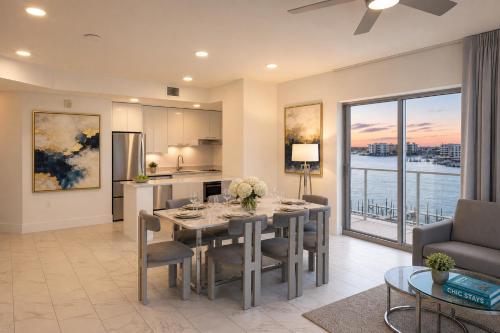 Cw Resort - Clearwater Beach, FL