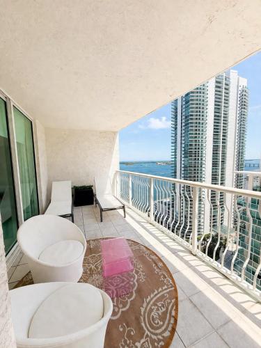Breezy Bayfront In Heart Of Brickell- Free Parking - Miami