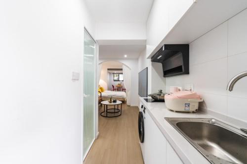 Tonight Homestey Shanghai Apartment Good Location 38579 - Shanghai