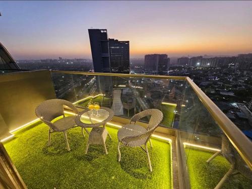 Galaxy Blue Sapphire Studio - Noida