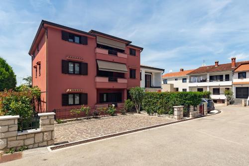 Apartments Banic Near Beach Porec-spadici - Poreč