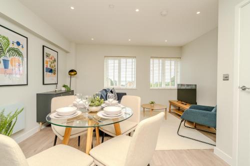 Church House Apartments By Guestz - Filton