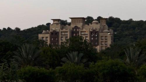 Private & Serene Golf View Apt Phase 7 - 이슬라마바드