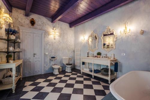 Le Porte Rosse - Luxury Suite Imola Centre - Free Parking & Air Conditioning - Imola