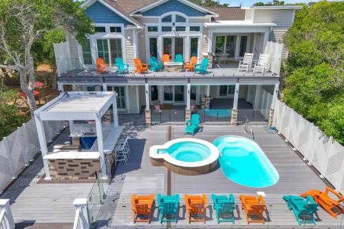 Beachfront Bliss By Oak Island Accommodations - Oak Island, NC