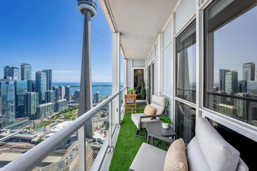 Regalia Skyline Penthouse - Cn Tower Views, Downtown Toronto - Toronto