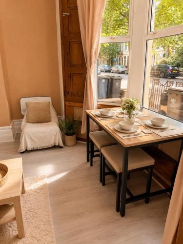 The Urban Duplex, 5 Mins To Centre, Free Parking - Cardiff