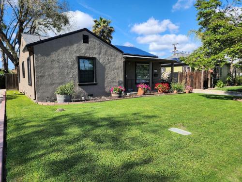 21 Cozy Home In The Heart Of The City - Stockton, CA
