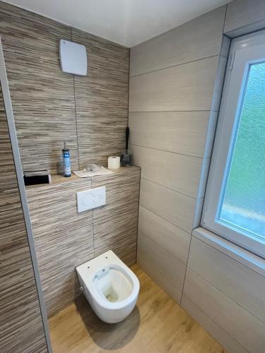 Moblierte 50 M2 Einliegerwohnung Zur Kurzzeitmiete In Oberkochen - Aalen
